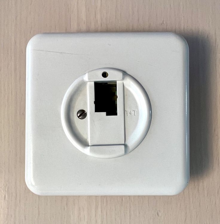 TT83 Telefon Steckdose UP | Kaufen auf Ricardo