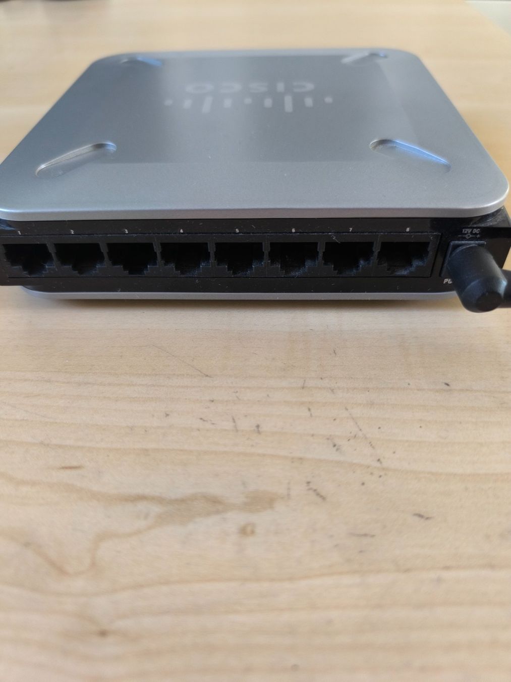 Cisco SG100D-08 Switch 8-Port (Gebraucht) in Kallnach für CHF 1 – nur ...