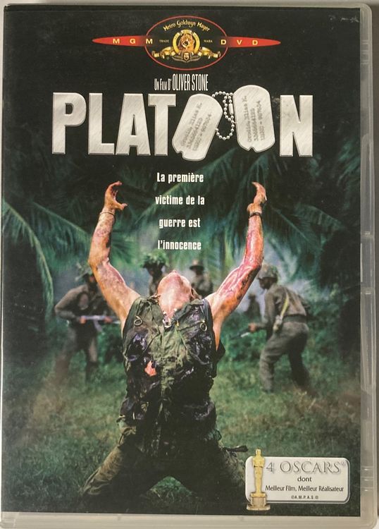 OLIVER STONE - PLATOON "LA PREMIÈRE VICTIME DE LA GUERRE EST (D ...