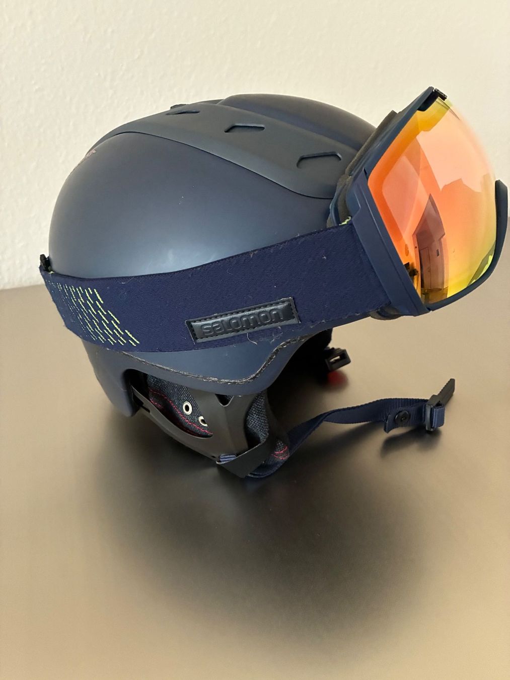 Helm mit Brille (Gebraucht) in Oensingen für CHF 45 – mit Lieferung auf ...