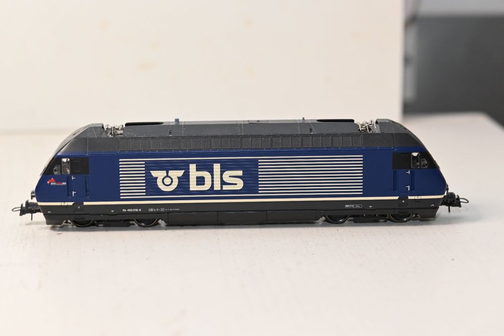 Re 465 018-0 BLS Roco HO/DC , läuft einwandfrei mit OVP (Gebraucht) in ...