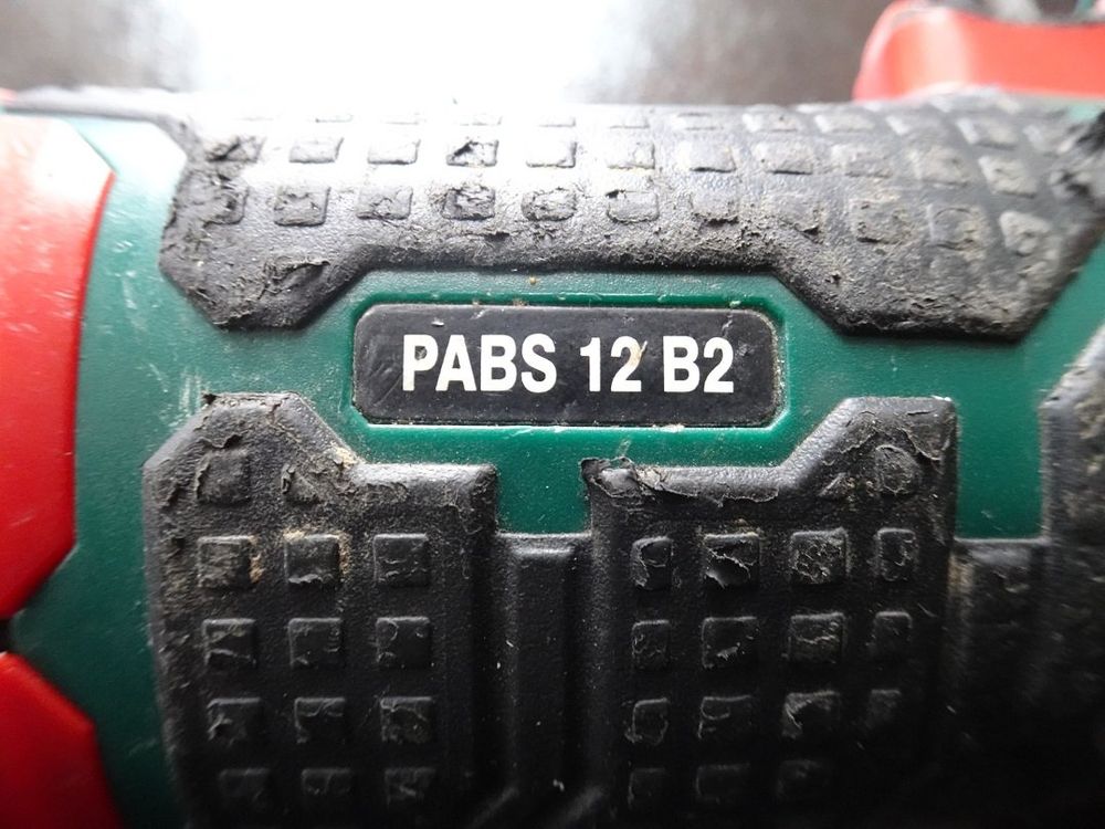 PARKSIDE 12 V Akku-Bohrschrauber PABS 12 B2 Akku Ladegerät (Defekt) in Eschen für CHF 10 – mit ...