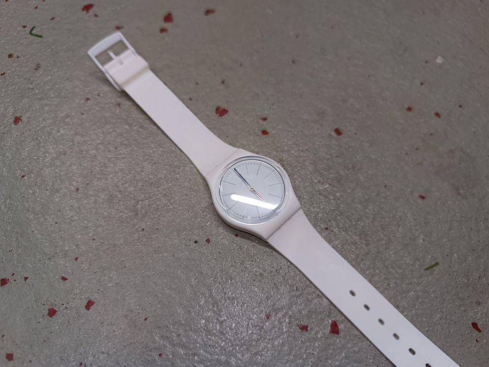 Swatch Uhr weiss, Durchmesser 34mm | Kaufen auf Ricardo