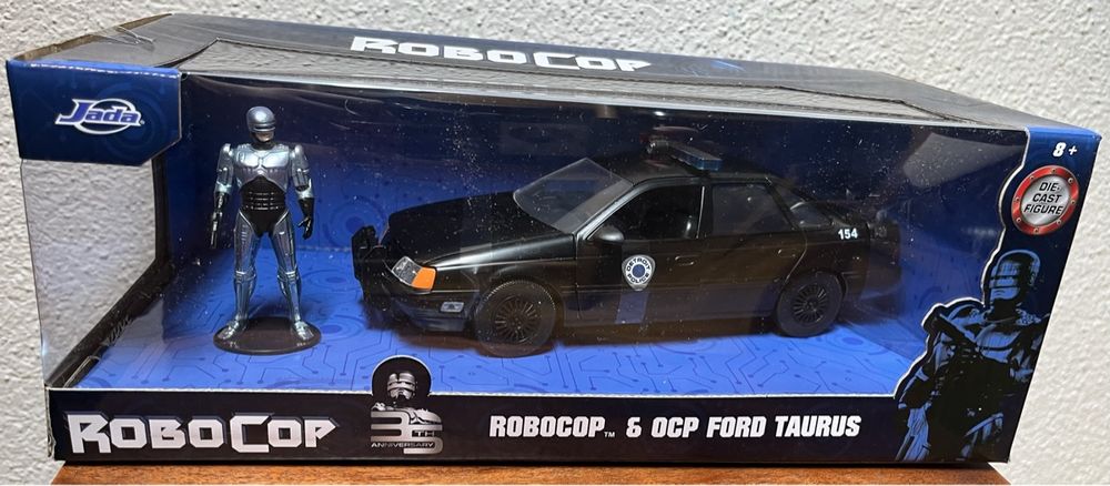 Robocop OCP Ford Taurus (Neu und originalverpackt) in für CHF 38 – mit ...