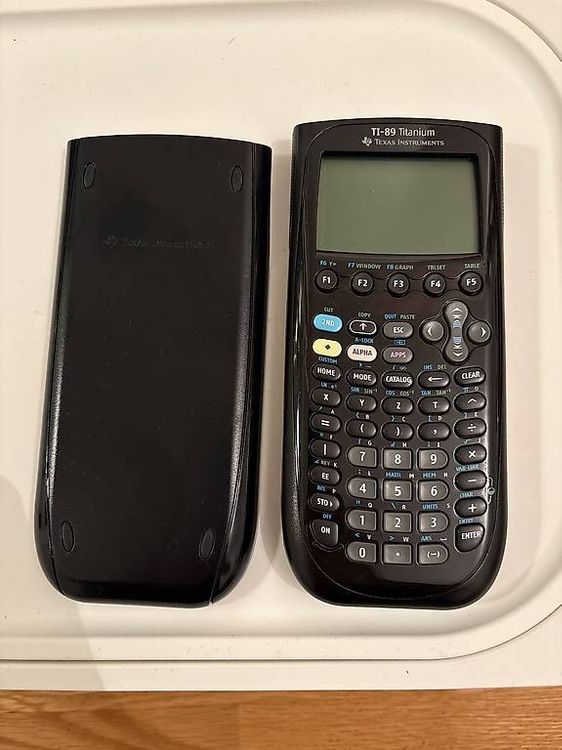 Texas Instruments TI 89 Titanium Grafikrechner wie neu (Gebraucht) in ...