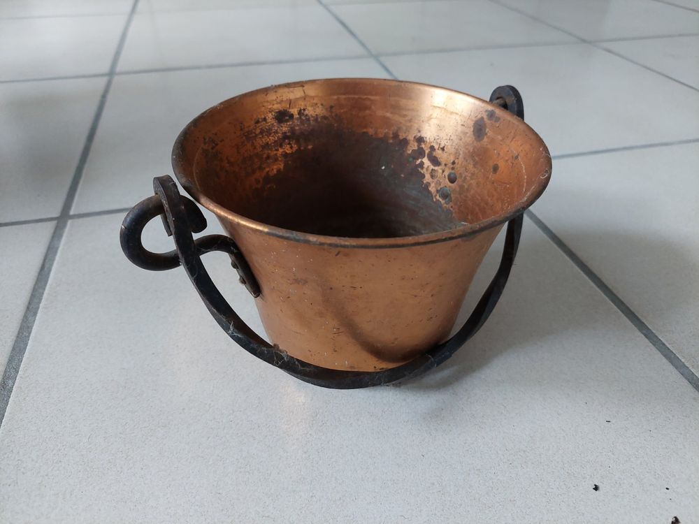 Kupfertopf, Kupferkessel, Blumentopf mit Henkel (Gebraucht) in Schaffhausen für CHF 6 – nur ...