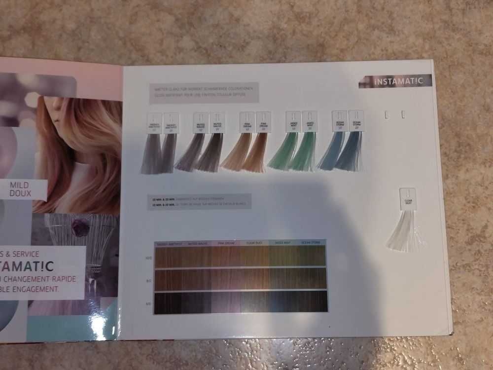 Farbmuster-Buch / Farbpallette zu WELLA Colour Touch | Kaufen auf Ricardo