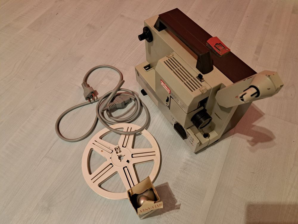 Filmprojektor eumig Mark 501 (Gebraucht) in Adliswil für CHF 10 – nur Abholung auf Ricardo kaufen