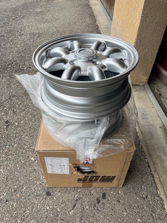 CLASSIC MINI COOPER ALLOY WHEELS 4.5 x 12 IN - BRAND NEW (Neu (gemäss ...