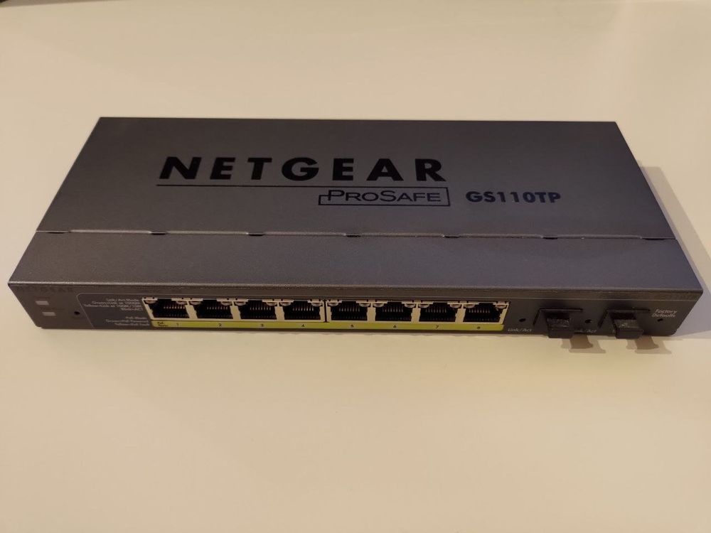 Netgear ProSafe GS110TP 8-Port PoE Switch mit SFP (Gebraucht) in ...