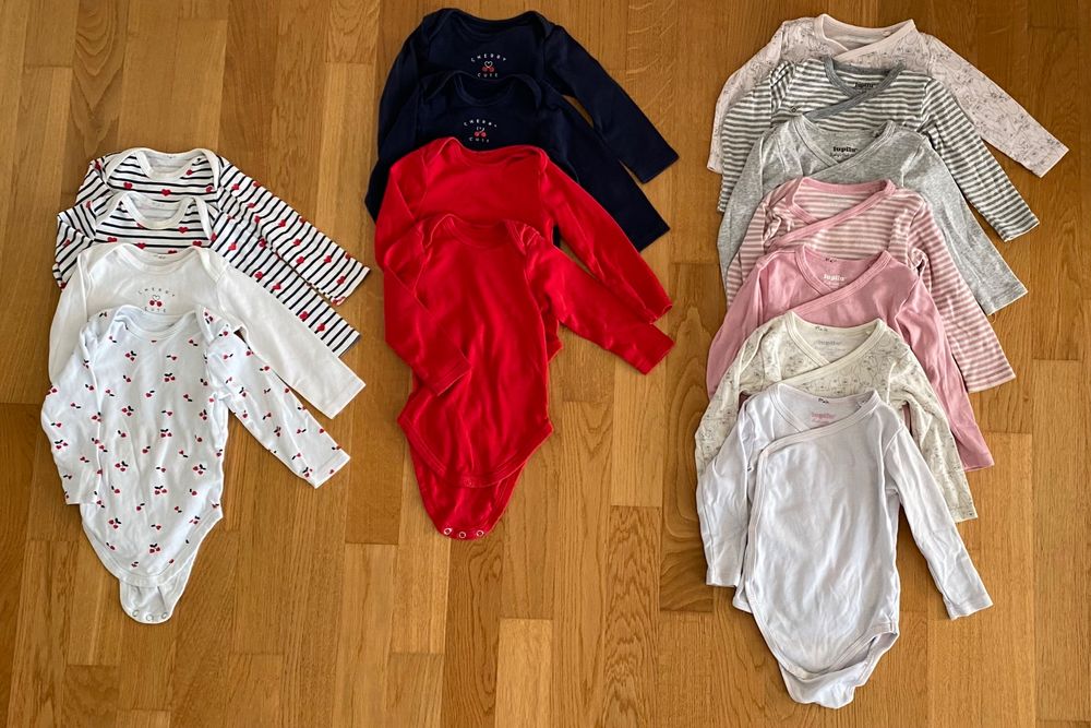 Baby Body und Wickelbody Grösse 74 / 80. Set von 15 Stück (Gebraucht ...