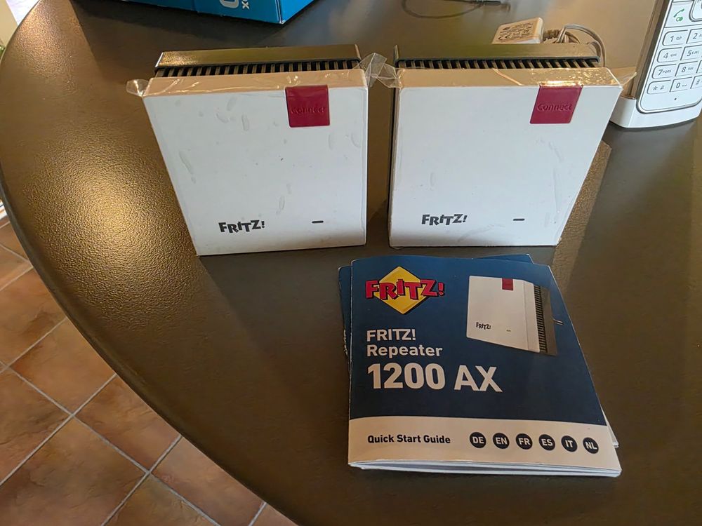 Fritz!Box 7590, Repeater 1200 AX, Telefon - Top Zustand (Gebraucht) in ...
