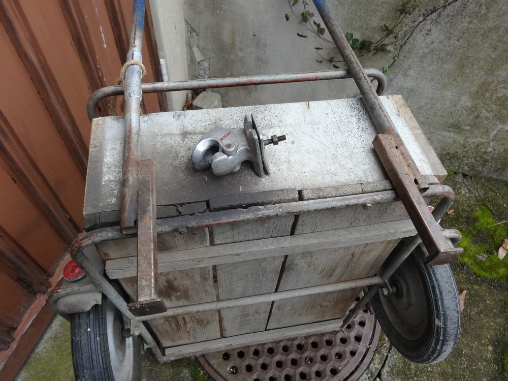 Veloanhänger mit Kupplung (Gebraucht) in Staad SG für CHF 45 – nur Abholung auf Ricardo kaufen