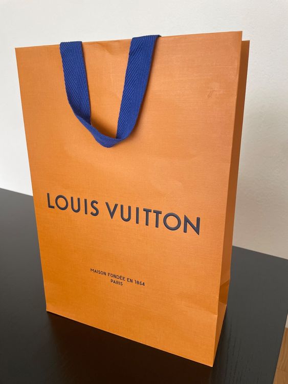 LOUIS VUITTON Papier Tragetasche 36cm x 25cm x 11cm (Neu (gemäss Beschreibung)) in St. Gallen ...