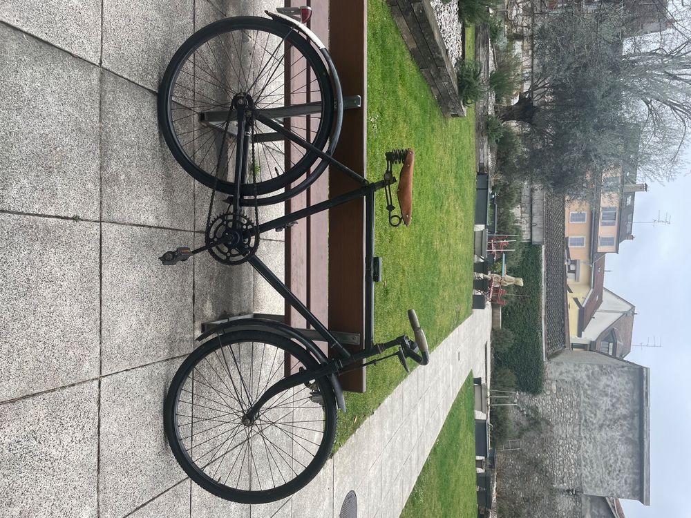 Vélo militaire vintage (D'occasion) à Carouge GE pour CHF 300 – retrait ...