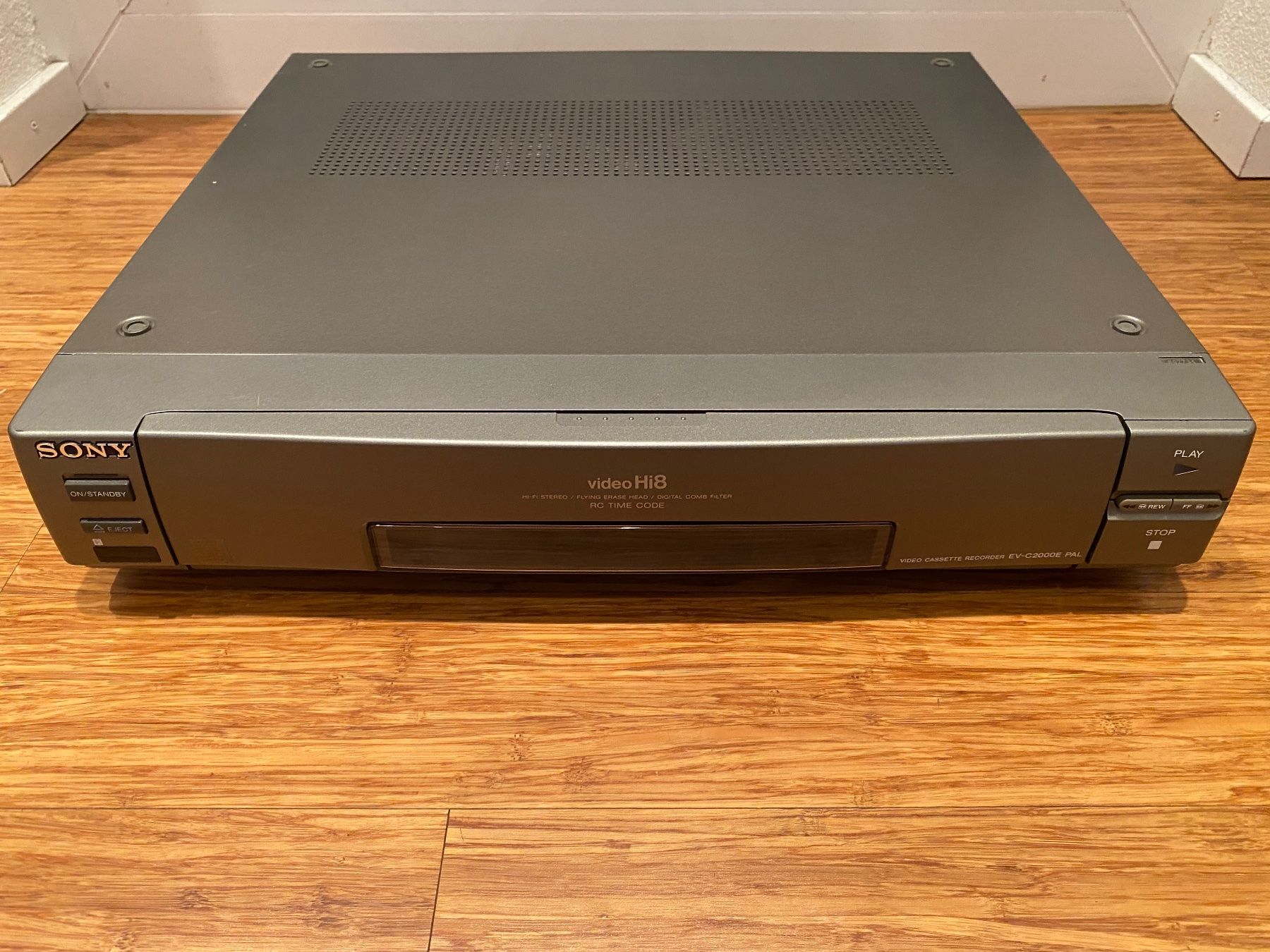 Sony EV-C2000E Video 8 / Hi8 Cassette Recorder (Gebraucht) in Jonschwil ...