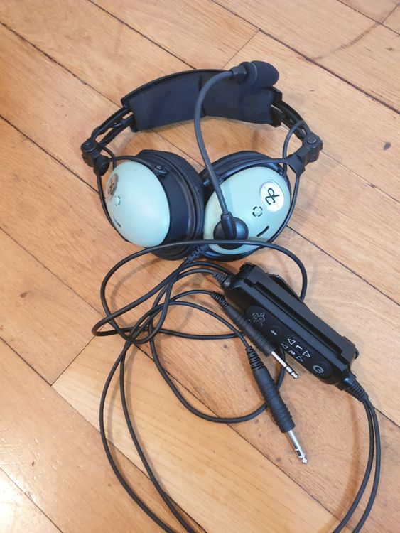 DAVID CLARK HEADSET (Gebraucht) in Rafz für CHF 285 – mit Lieferung auf ...