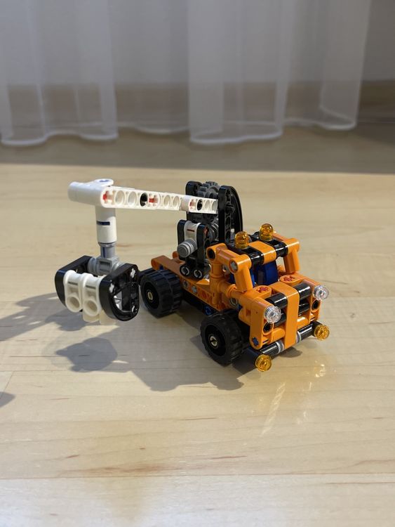 LEGO Hubarbeitsbühne 42088, LEGO Technic (Gebraucht) in Braunau für CHF ...