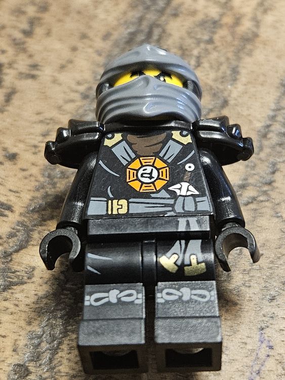 lego figurine ninjago njo140 Cole (Deepstone Armor) - (Gebraucht) in ...