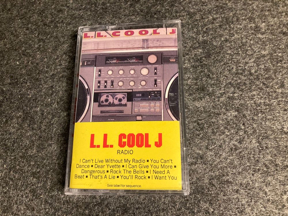 L.L. Cool J - Radio (MC) (D'occasion) à Fribourg pour CHF 20 – avec ...
