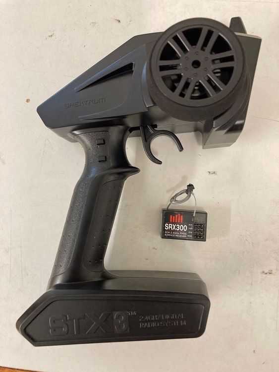 Spektrum STX3 mit SRX300 Empfänger | Kaufen auf Ricardo