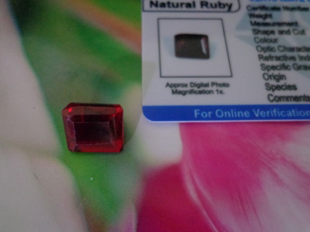 VRAI/ECHTE 12ct Ruby + Certificat (Neu und originalverpackt) in lugnez für CHF 13 – mit ...