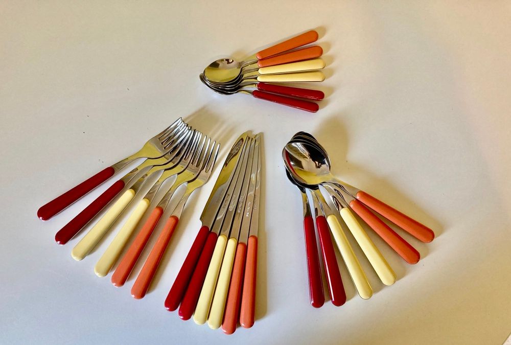 Besteck Set für 6 Personen, 24-teilig, Kunststoff/Inox (Gebraucht) in ...