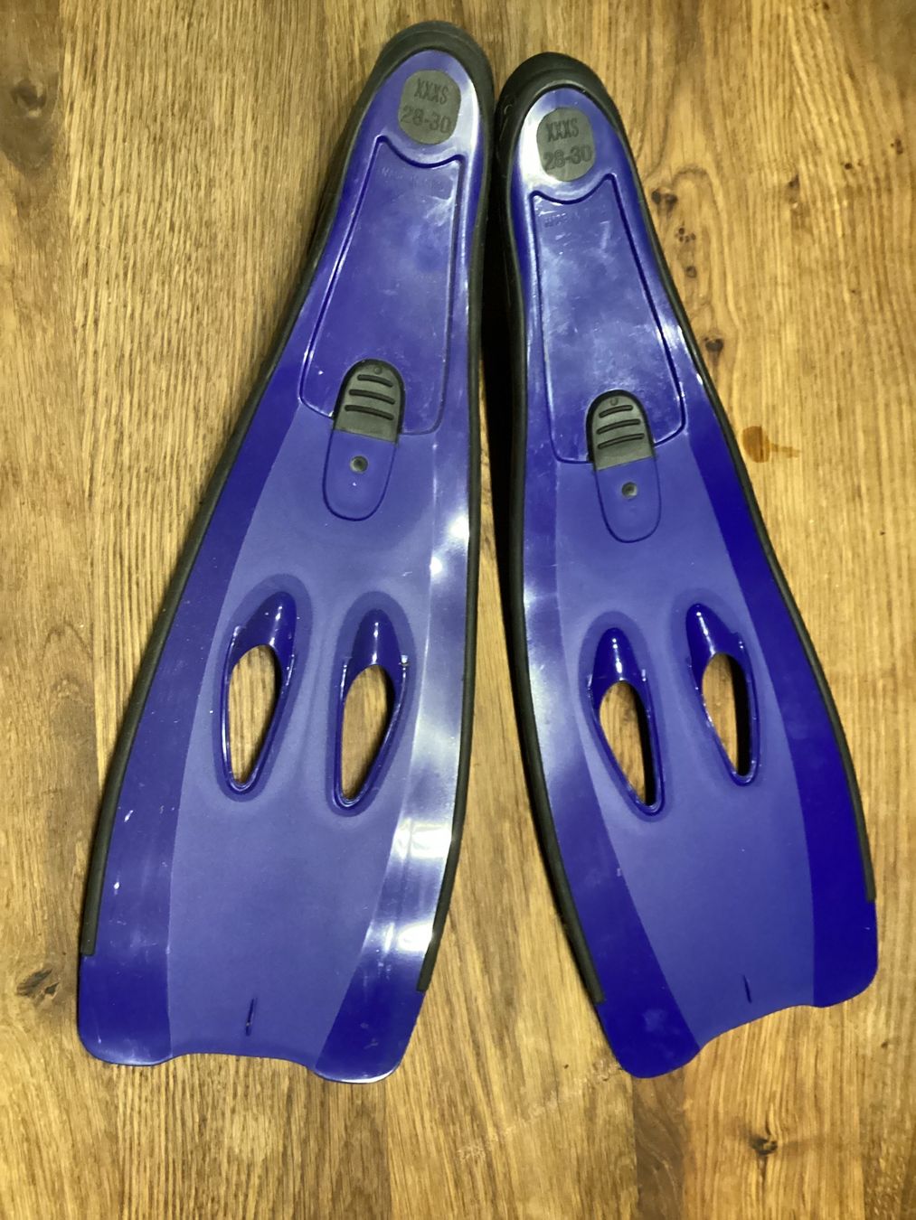 Flossen, Grösse 28-30 XXXS, (Neu (gemäss Beschreibung)) in Gretzenbach ...