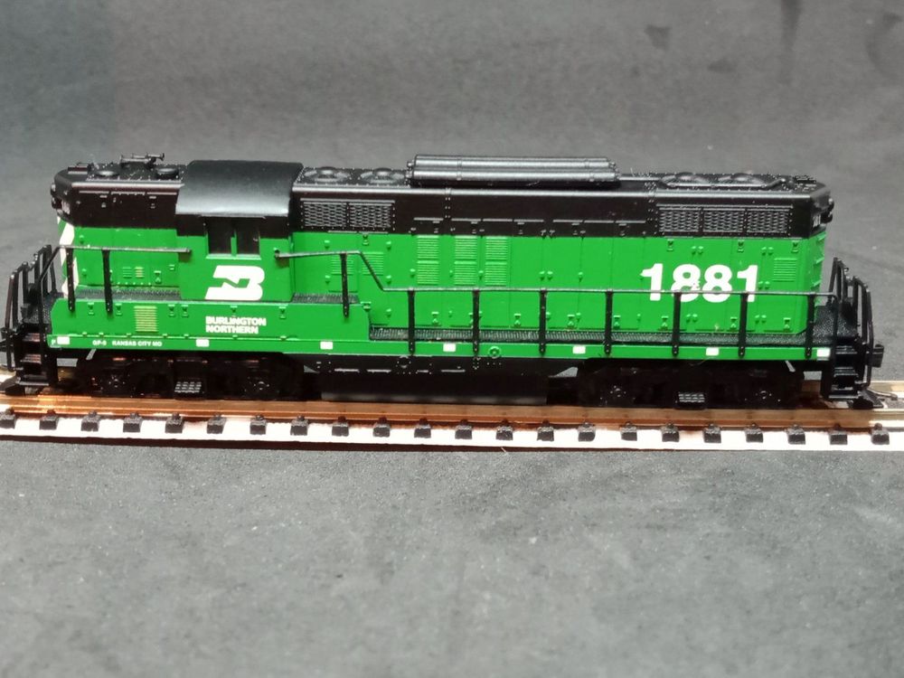 Spur N Atlas GP-9 T.T. Burlington (Gebraucht) in Bätterkinden für CHF 99 – nur Abholung auf ...