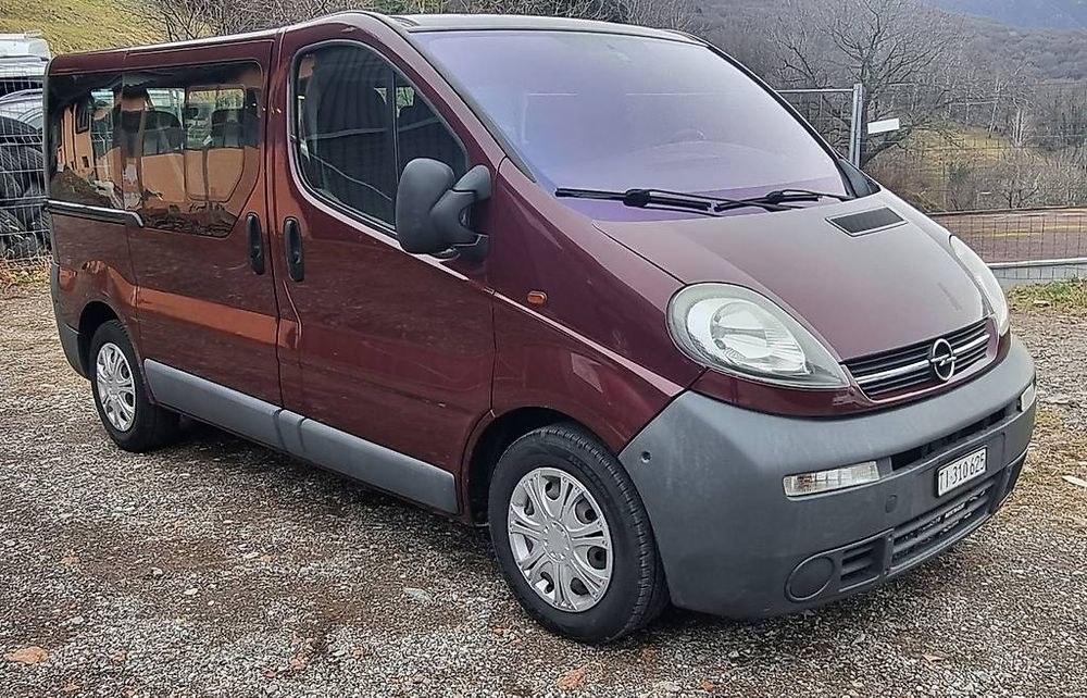 Opel Vivaro 25TD 9 posti (Gebraucht) in Arogno für CHF 6590 – nur ...