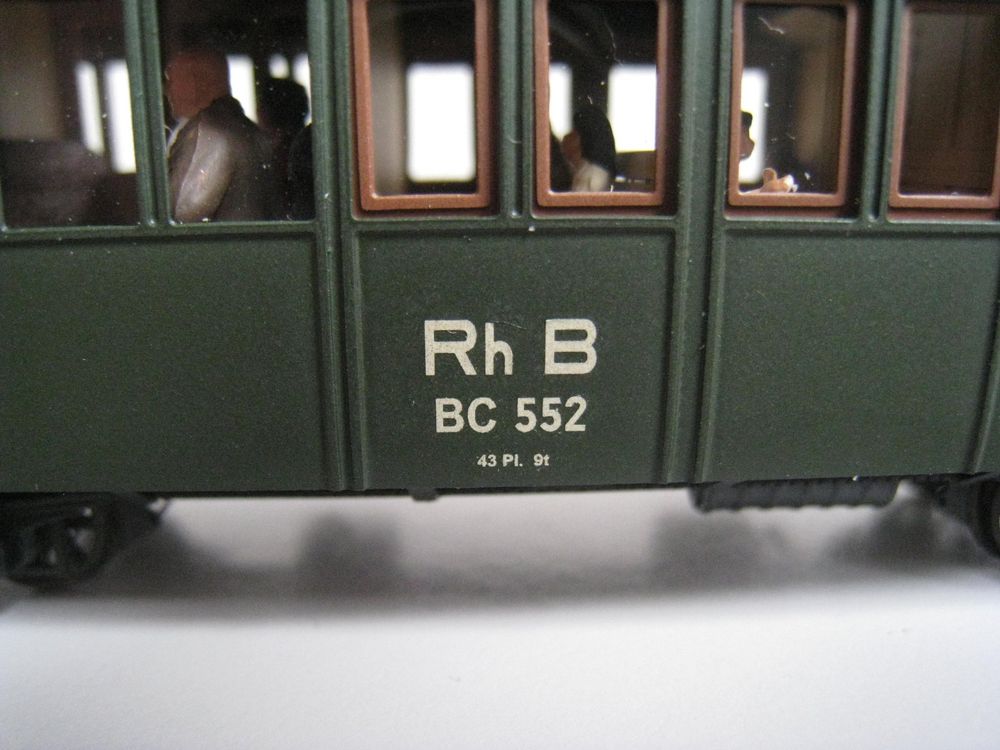 Pirovino, Rhb 2 Achser Personenwagen BC 552, Figuren+Finish (Gebraucht ...
