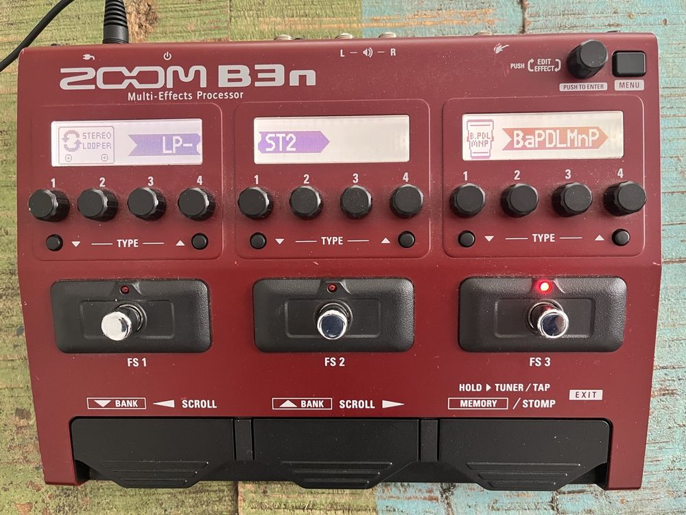 Zoom B3n - Looper und Multieffektgerät (Gebraucht) in Wettingen für CHF 79 – mit Lieferung auf ...