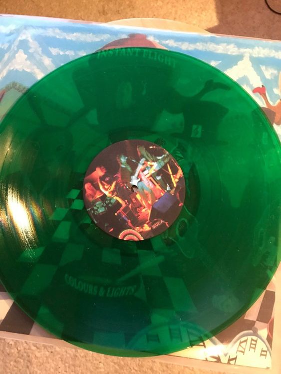Instant Flight – Colours & Lights / LP Green | Kaufen auf Ricardo