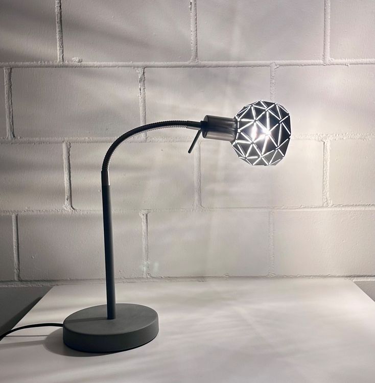 Coole Tischlampe Nachttischlampe (Gebraucht) in Rickenbach b. Wil für ...