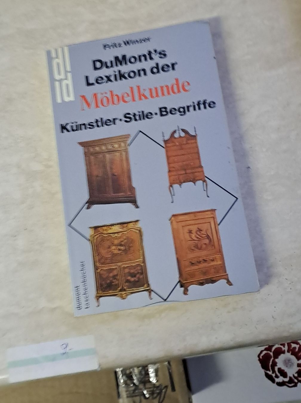 DuMont's Lexikon der Möbelkunde - Künstler, Stile, Begriffe (Neu ...