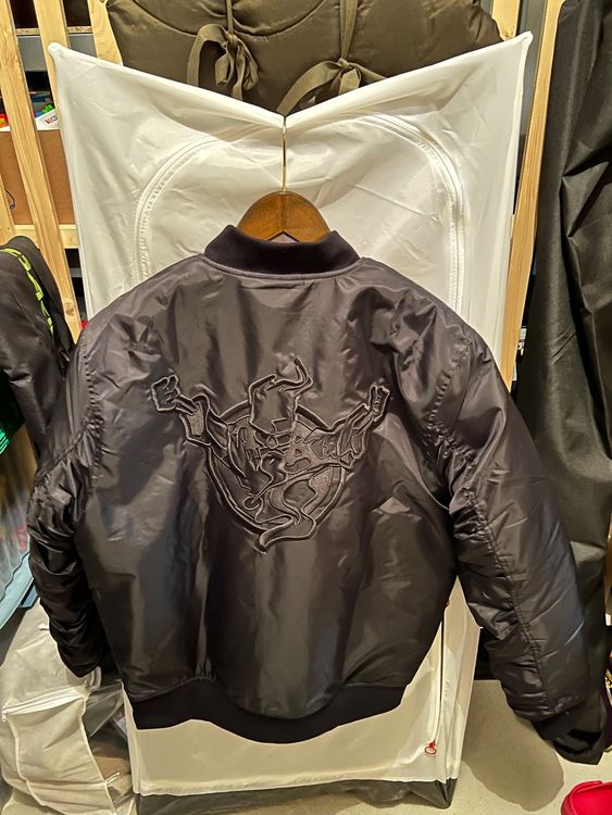 Thunderdome Jacket | Kaufen auf Ricardo