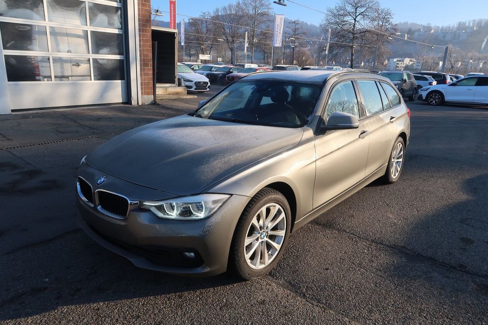 BMW 320i xDrive Touring (Gebraucht) in Wettswil für CHF 11001 – nur Abholung auf Ricardo kaufen