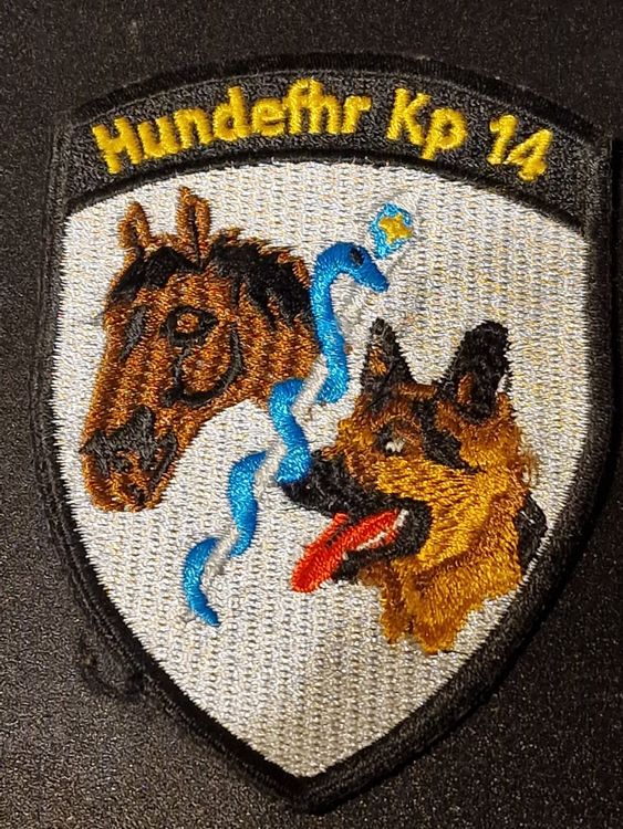 Infanterie Badge Hundfuhrer Kp 14 Badge (Gebraucht) in Nyon für CHF 10 ...