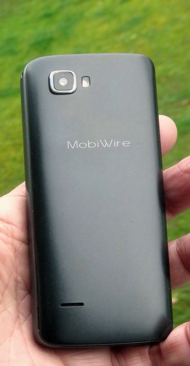Mobiwire Atohi: 3G Schönling mit big Display (Neu (gemäss Beschreibung ...