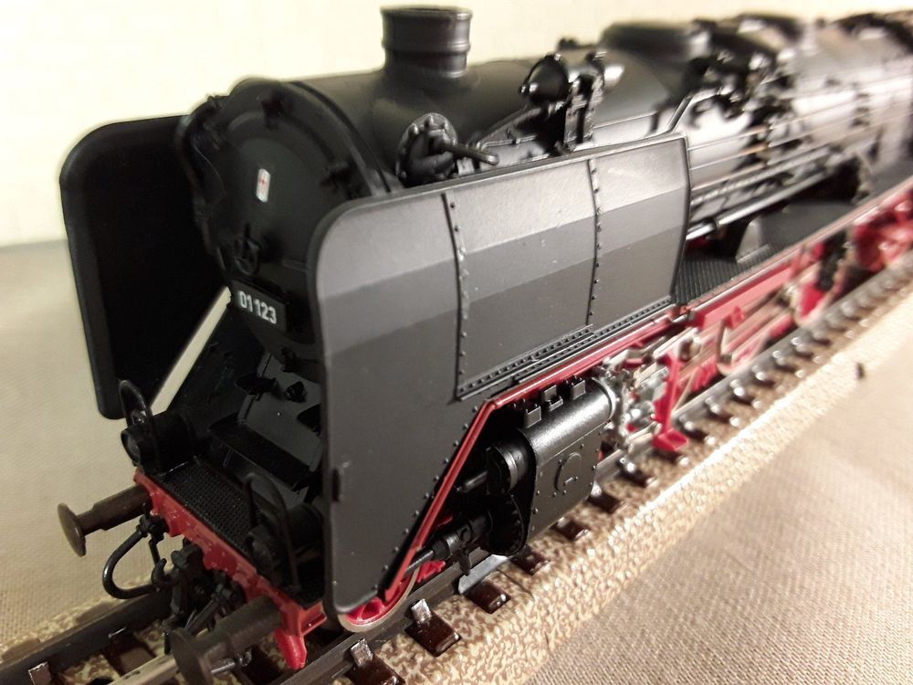 Modelleisenbahn _ Roco Lokomotive BR 01 123 _ DC _ Spur H0 (Gebraucht ...