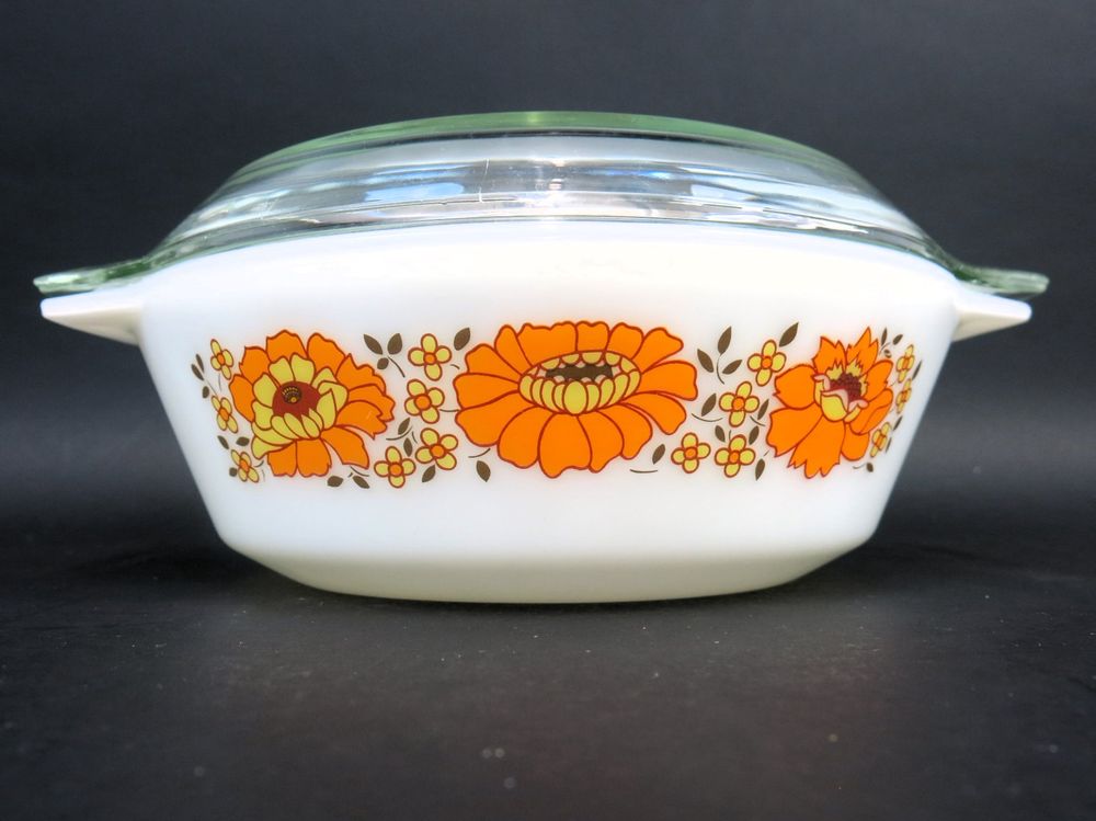 PYREX Retro Auflaufform 1970 mit Deckel (Gebraucht) in Schaffhausen für ...