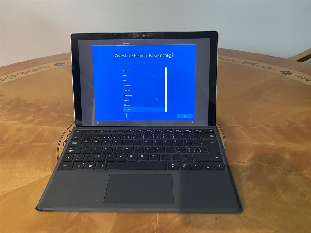 Microsoft Surface Pro 4 i7 8GB, 256GB (Gebraucht) in Schaan für CHF 326 – mit Lieferung auf ...