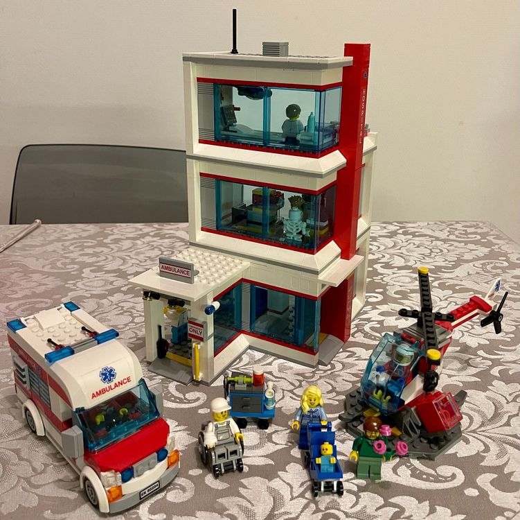 Lego City 60204 - City Hospital / Krankenhaus (Gebraucht) in Glattpark ...