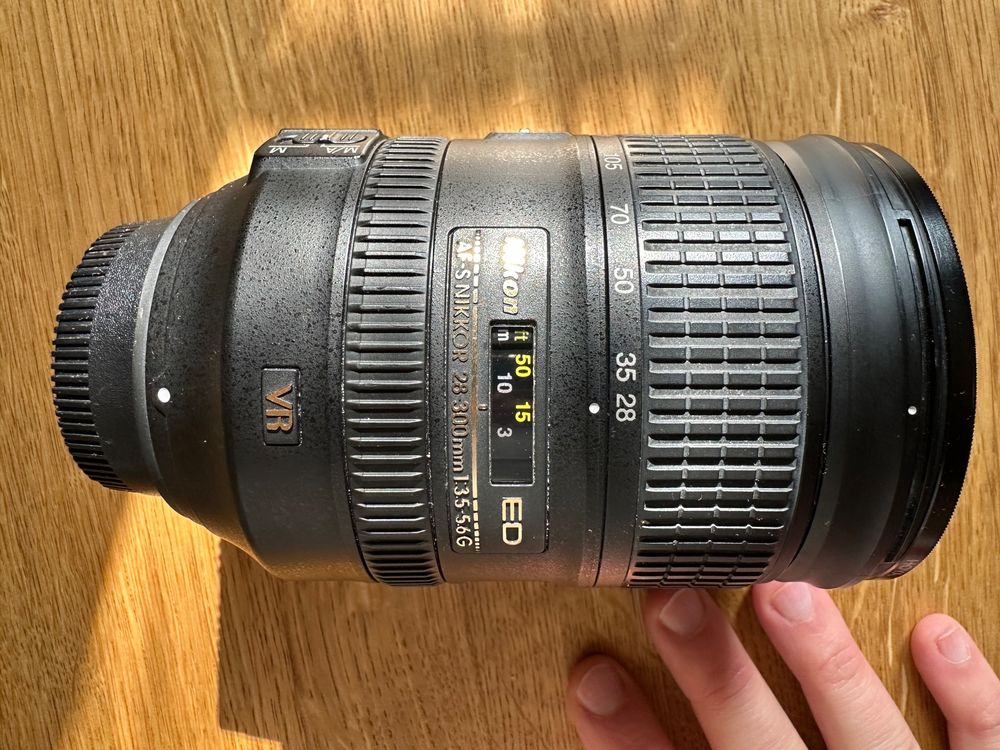 Nikon AF-S Nikkor 28-300mm f/3.5-5.6G ED VR (Gebraucht) in Bern für CHF ...
