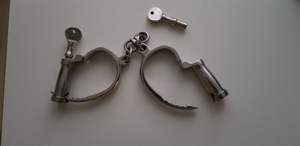 Handschellen | Kaufen auf Ricardo