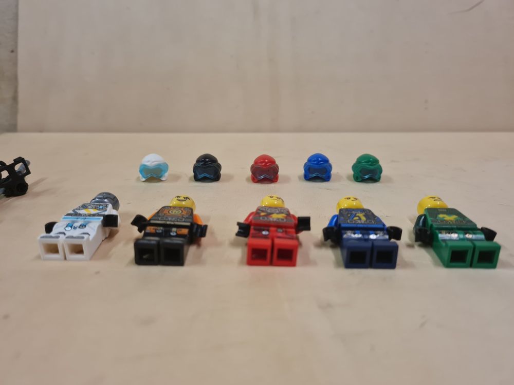 5 mal Lego Ninjago Figur (Zane, Kai, Llyod, Cole, Jay) | Kaufen auf Ricardo