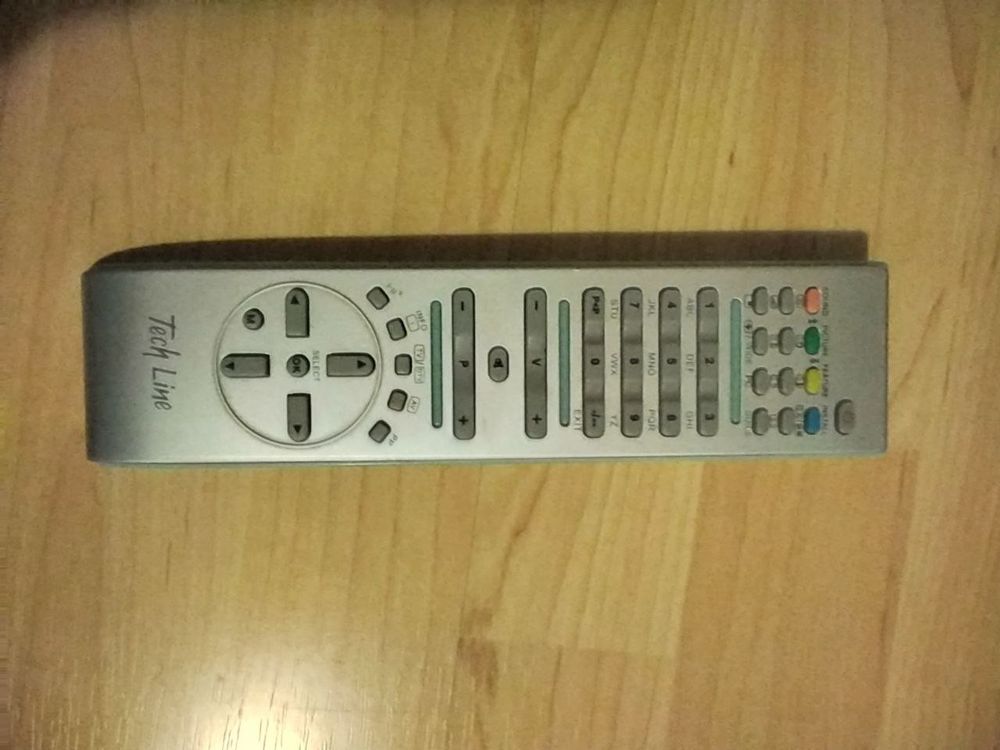 Techline 22' Flatscreen TV, TL-22LC782 (Gebraucht) in Horgen für CHF 55 ...