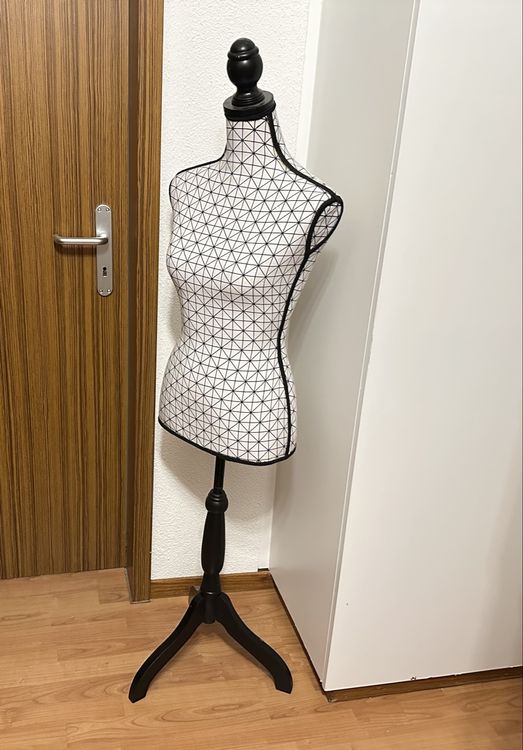 Schneiderpuppe (Neu (gemäss Beschreibung)) in Gerlafingen für CHF 69 – nur Abholung auf Ricardo ...