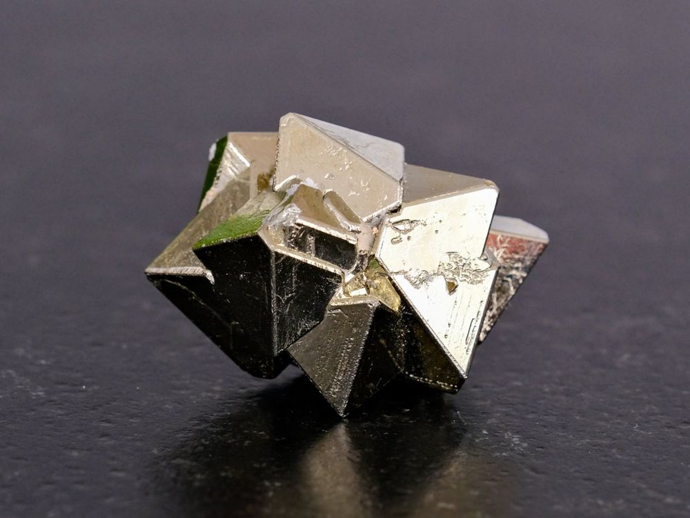 Pyrit Oktaeder Stufe aus Peru - Mineral - Kristall (Gebraucht) in Heiden für CHF 68 – mit ...