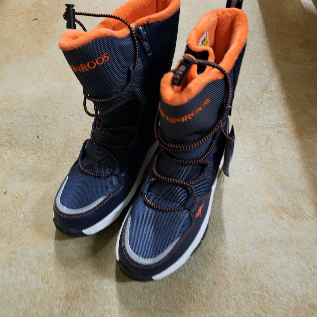 Bottes de neige T 35 Neuves (Neuf avec emballage d'origine) à Plan les ...